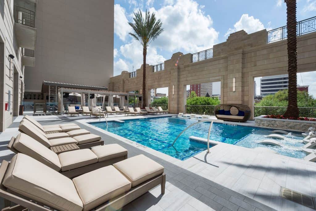 Luxury Apartments in Houston, TX | Market Square Tower