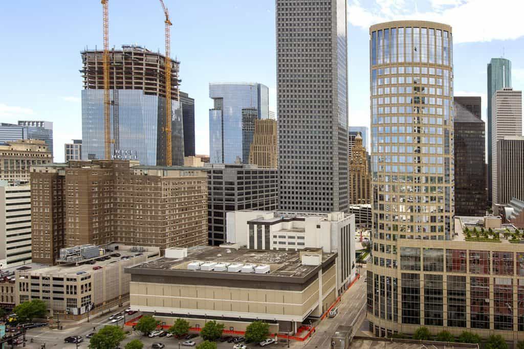 Houston Apartment Views | Market Square Tower Sky View
